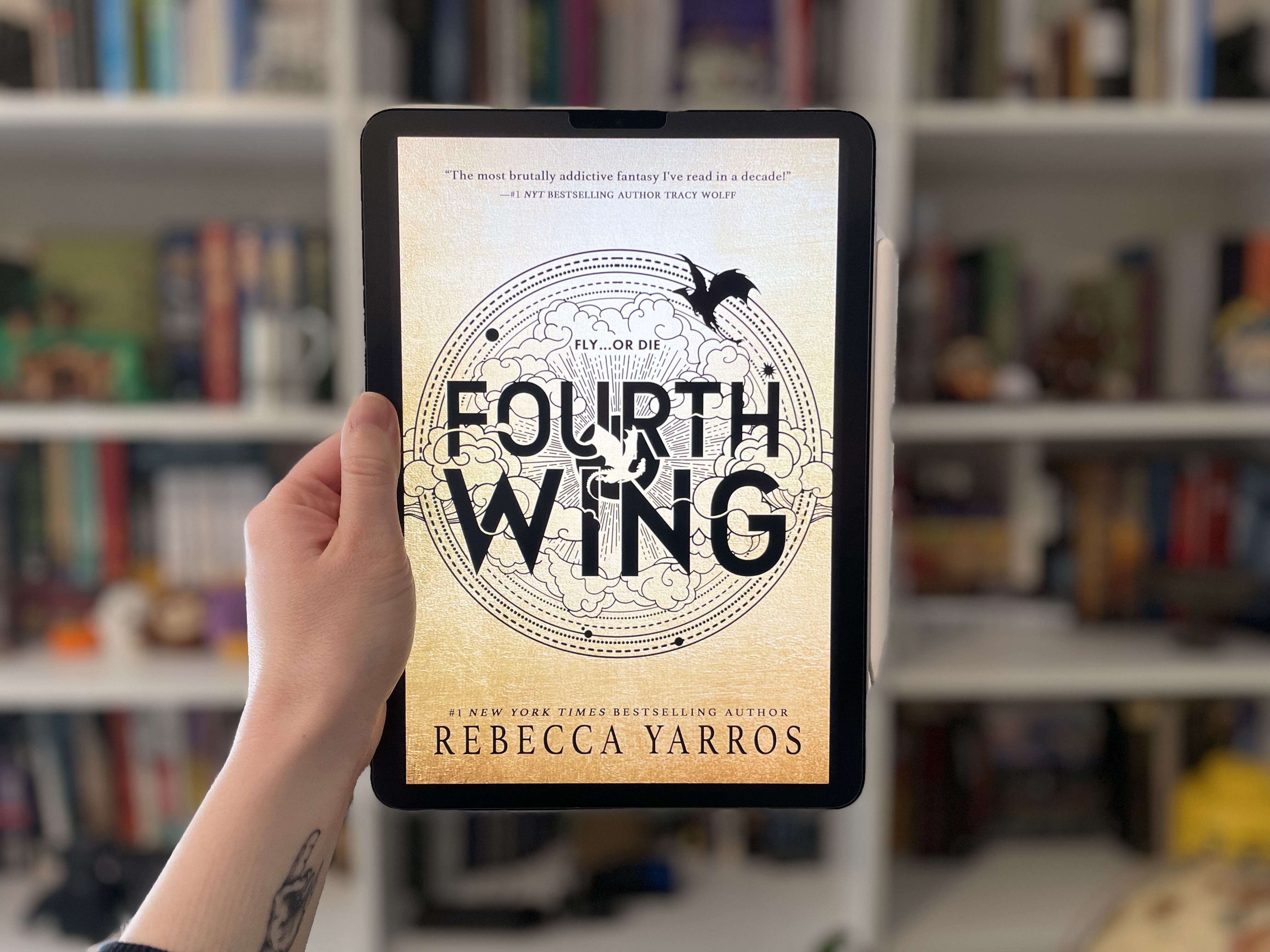 Fourth Wing Book Review – Caroline’s Library